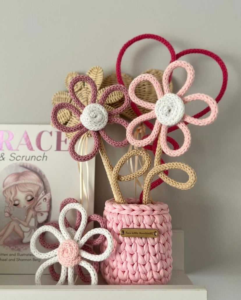 Knitted Flowers – Loops and Lace