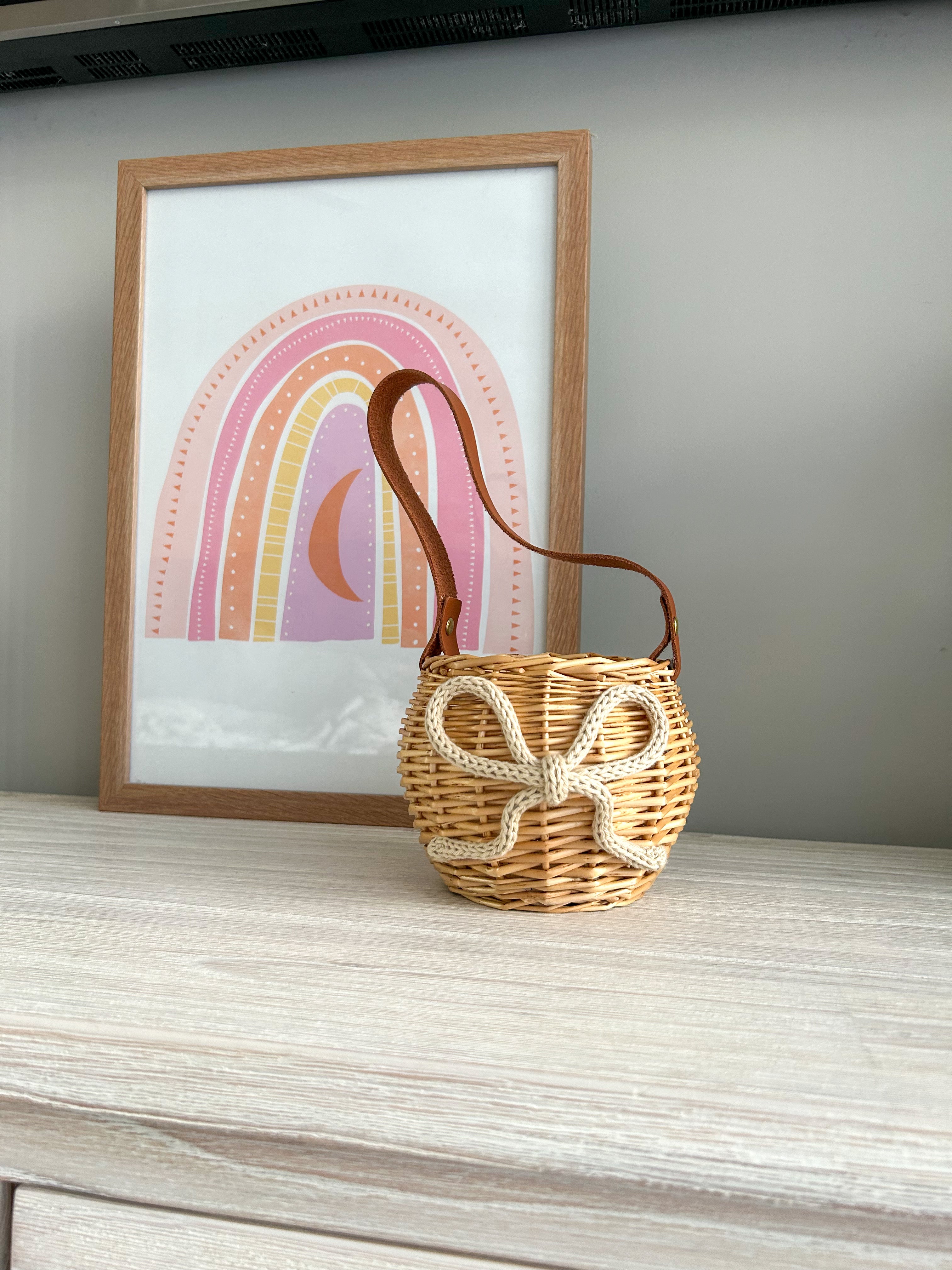 Hunting Baskets – Loops and Lace