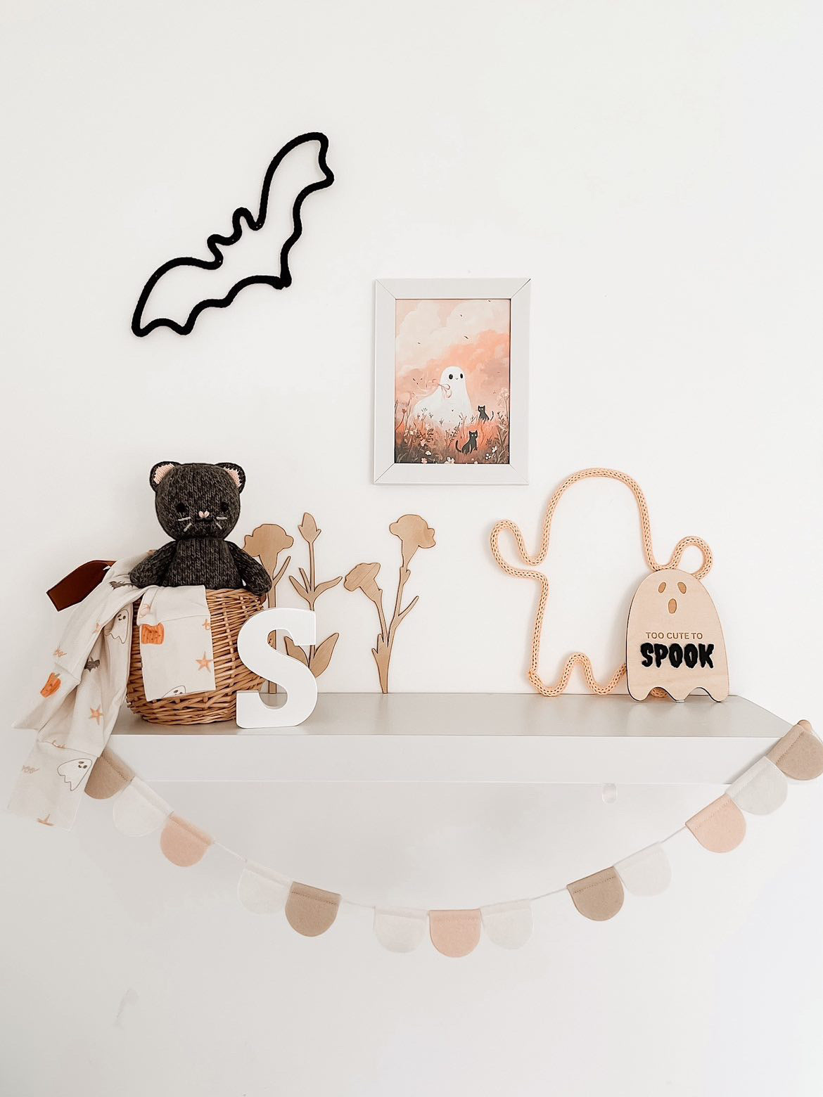 Knitted Bat – Loops and Lace