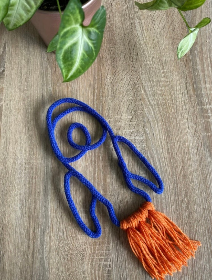 Knitted Rocket – Loops and Lace