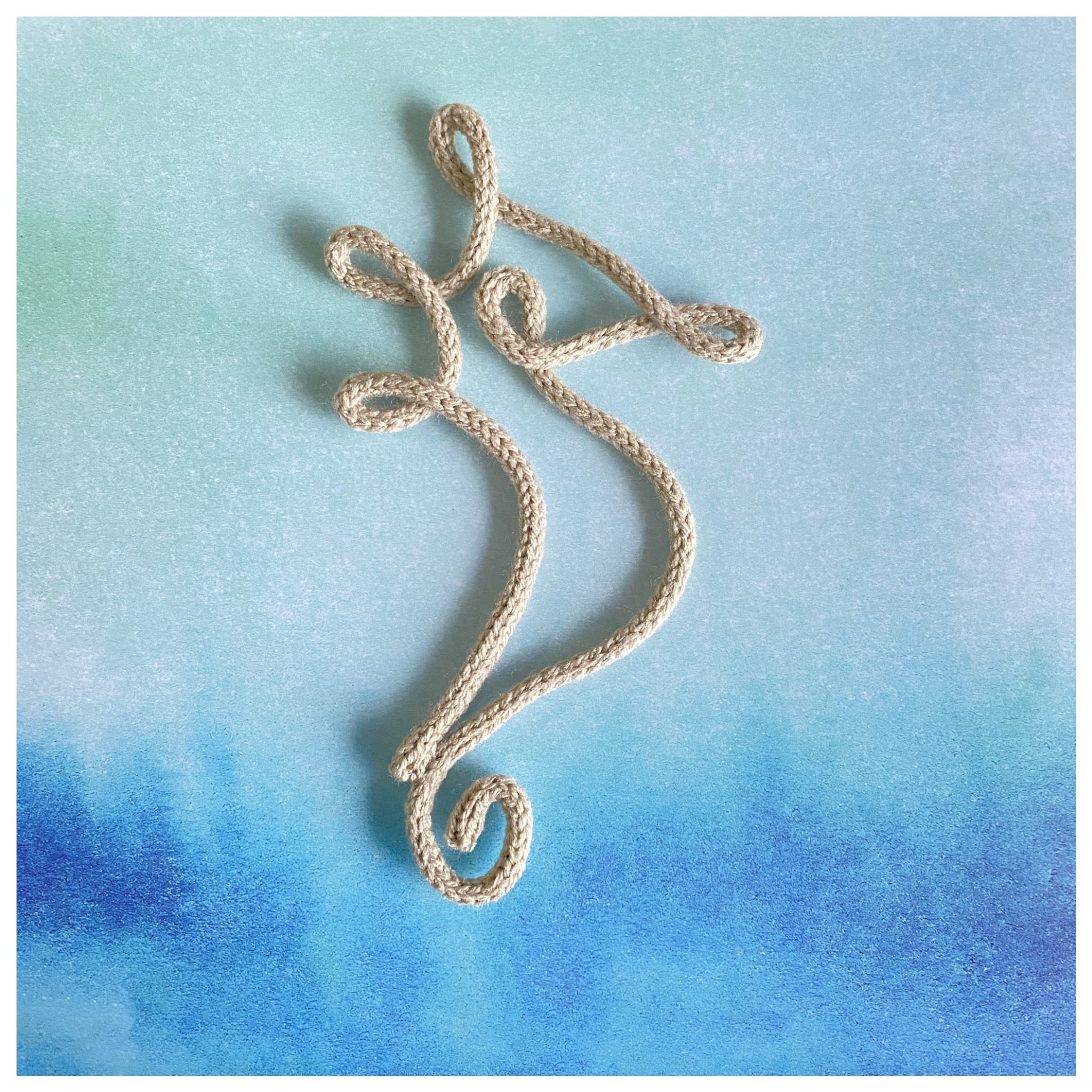 Knitted Seahorse – Loops and Lace